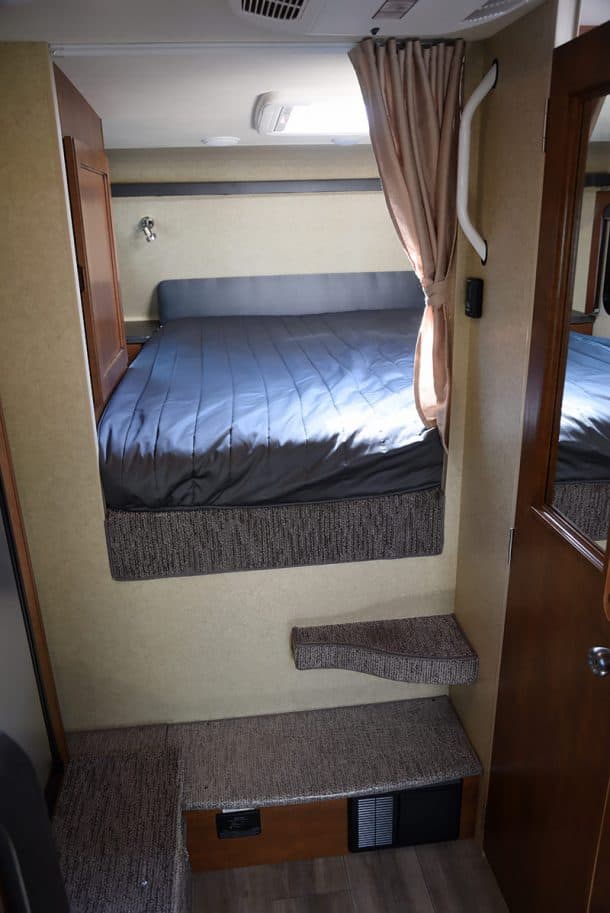 2017 Lance 975 Review - Truck Camper Magazine