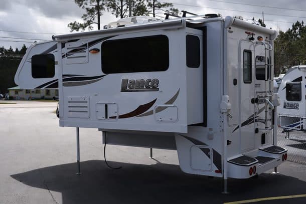 2017 Lance 975 Review - Truck Camper Magazine
