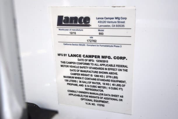 Lance 850 Review - Long Bed, Wet Bath Camper