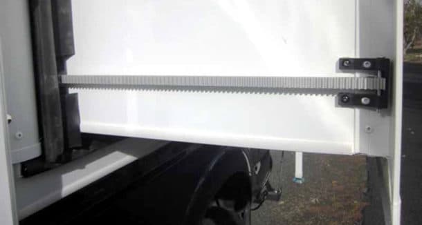 TCM EXCLUSIVE: 2018 Adventurer 80S - Truck Camper Magazine